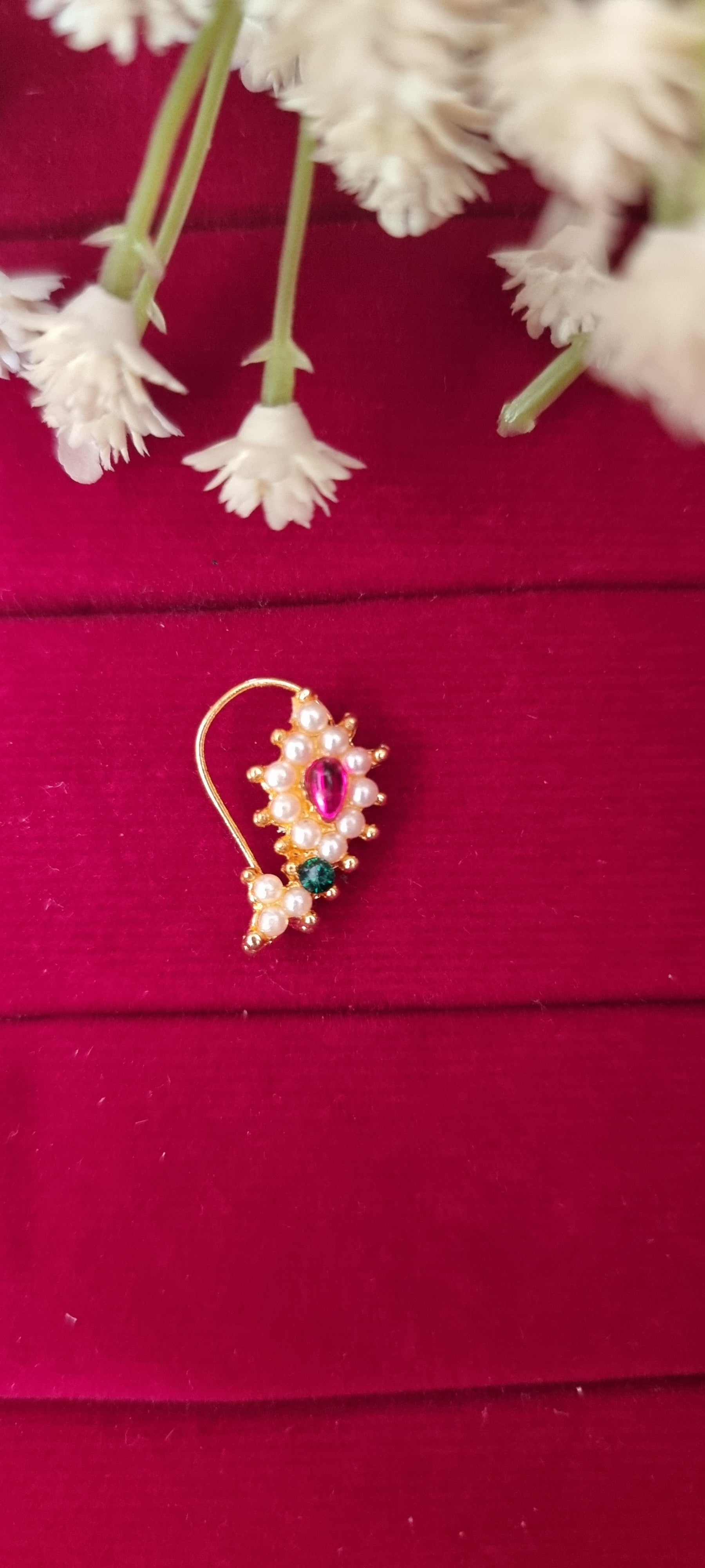 Maharashtrian Traditional nath/nosepin Press type (mini size 1.5cm) – PRAAGNEEK