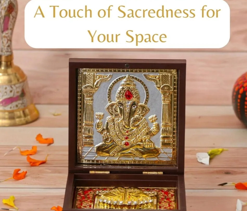 Portable Devotion Box / Travel Mandir (Small Size) – PRAAGNEEK